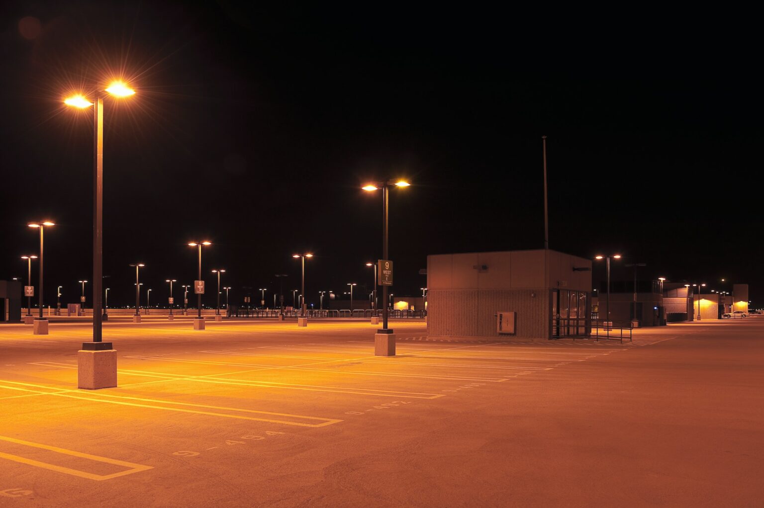 The Benefits Of Investing In LED Parking Lot Lighting | Suncoast Power